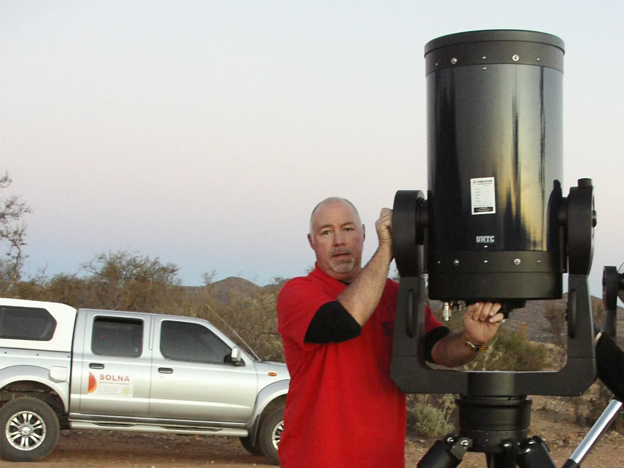 Robert Johnstone donates two telescopes to the Namibia Scientific Society